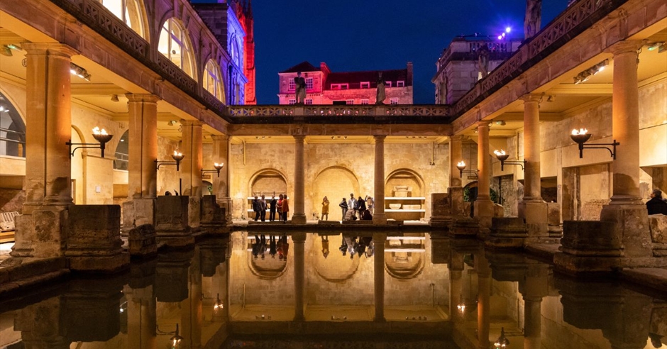 Six reasons to visit The Roman Baths this Christmas - Visit Bath