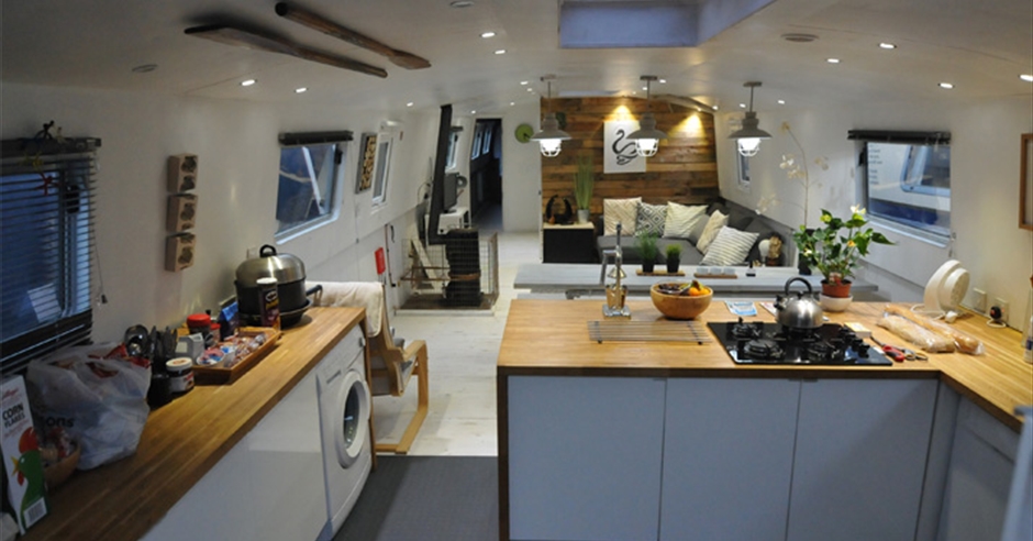 Bath Narrowboats - Alternative Accommodation in Bath, Central Bath ...