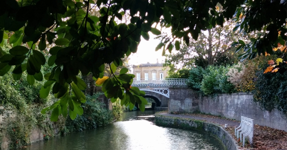 Kennet and Avon Canal Path - Visit Bath